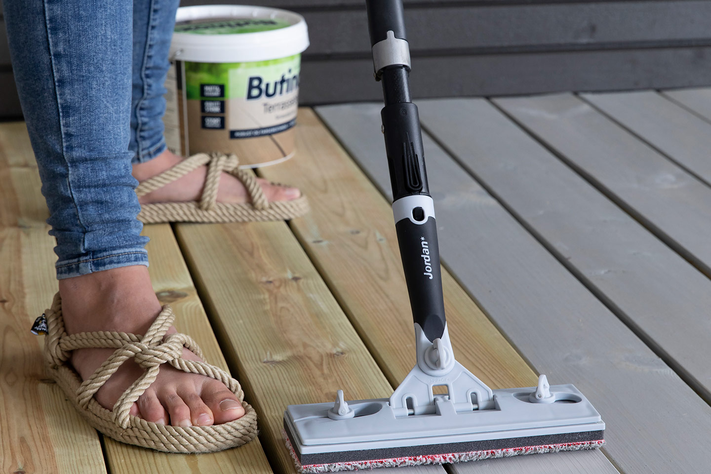 Beise terrasse? Slik beiser du terrassen effektivt! | Obsbygg.no