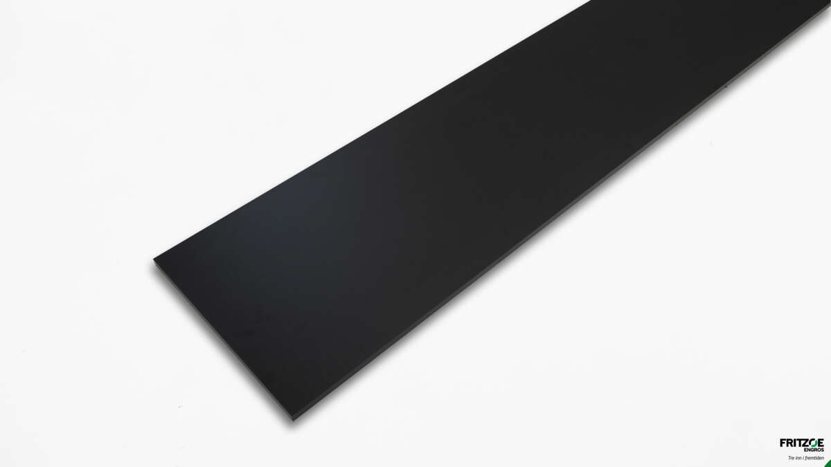 Hobbyplate melamin Level svart kantlist 4 sider 18X300X2400 mm | Obsbygg.no